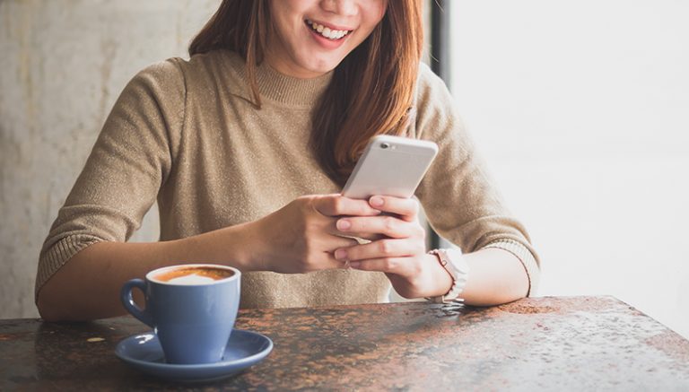 SNSの新マナー!? 今の若い世代は〝句読点〟が怖い？ | Domani