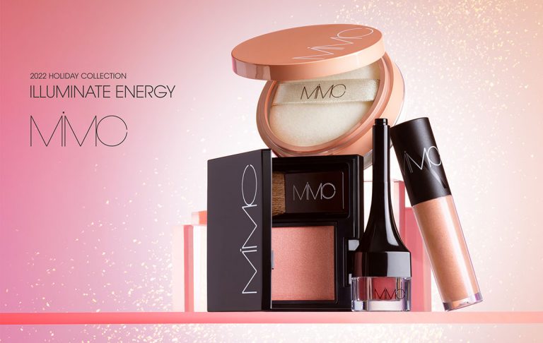 【クリスマスコフレ2022】光を味方につけるメイクアイテムが詰まった〝MiMC〟のホリデーコレクション | Domani