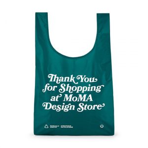 MoMA×Bagguの限定コラボ！ この秋デイリーに使いたいエコバッグが登場 | Domani