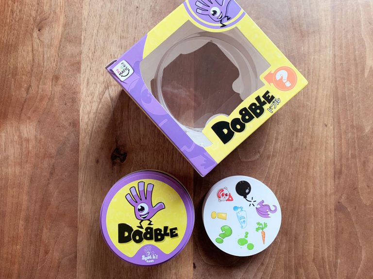 年末年始に絶対盛り上がる！ 家族で楽しめるカードゲーム「Dobble」 | Domani