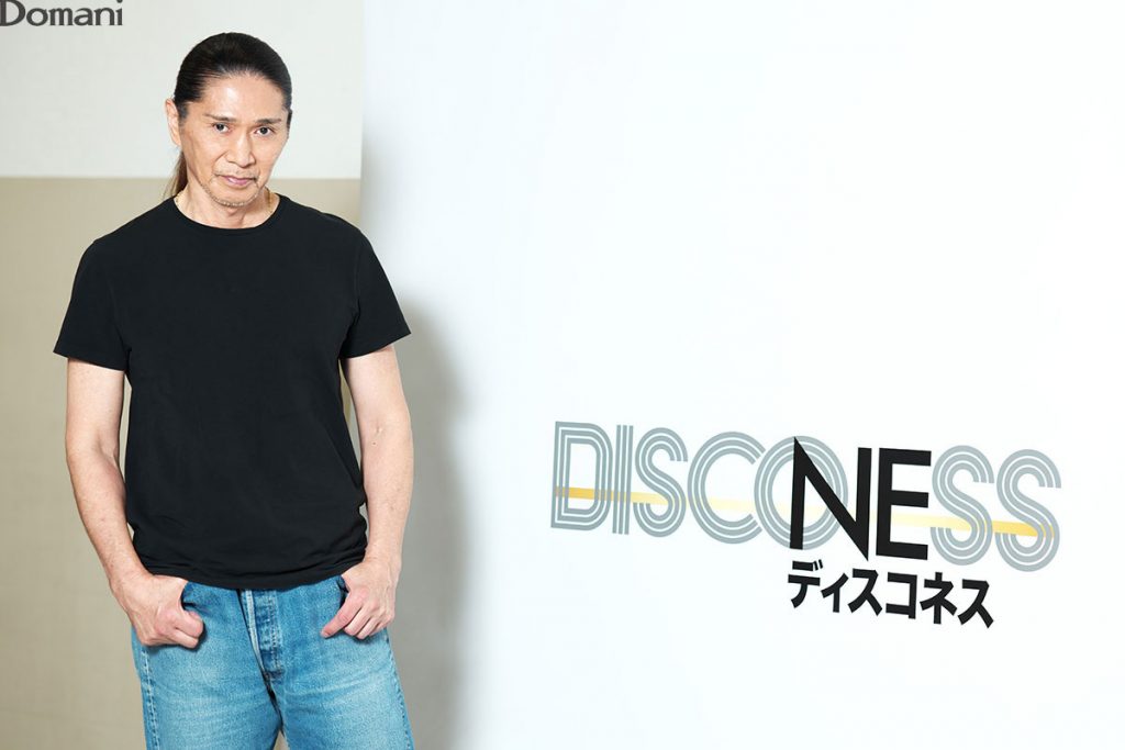 還暦を迎えたダンサー・SAMさんの変わらぬ若々しさの秘密は？【インタビュー】 | Domani