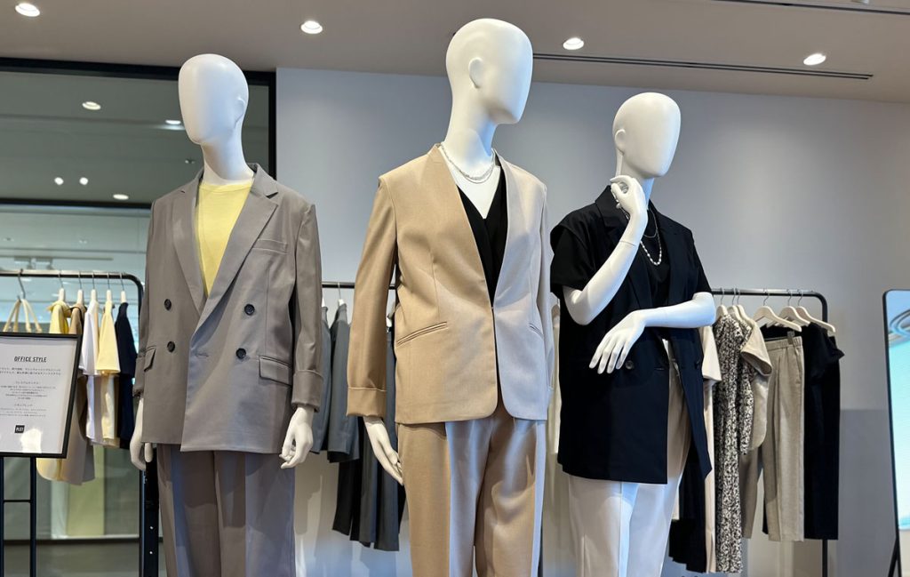 【PLST新作】春夏の通勤スタイルを盛り上げる〝買い〟なアイテム5選 | Domani